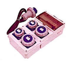 A10MF04-4 กล่องปลั๊กกระจายไฟ Current 32A DAKO